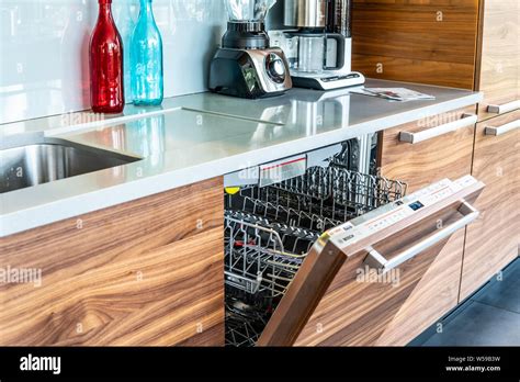 Inside View Of Bosch Dishwasher At Carole Barnes Blog