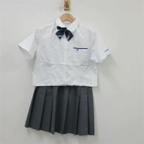 制服売る 相場 学生服 リサイクルショップ Vishuji