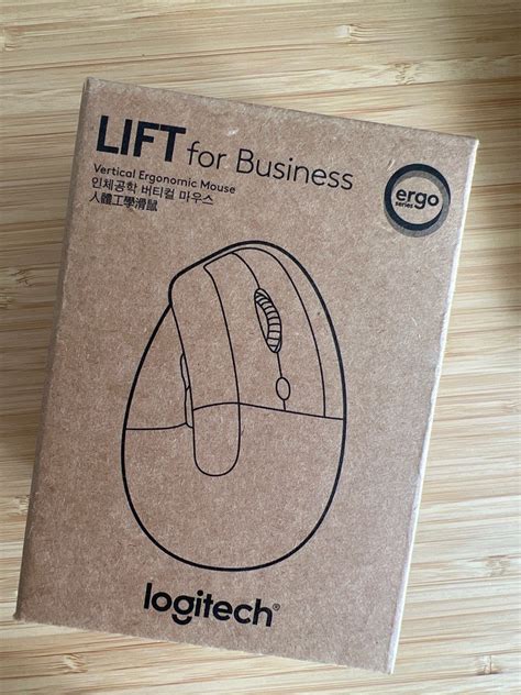 Logitech Vertical Ergonomic Mouse Computers Tech Parts Accessories Computer Parts On