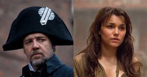 러셀 크로우 사만다 바크스와의 열애설 부인 미안하다