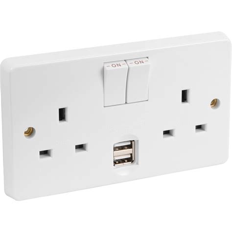 Crabtree Single Socket With Usb At Augusta Berkeley Blog