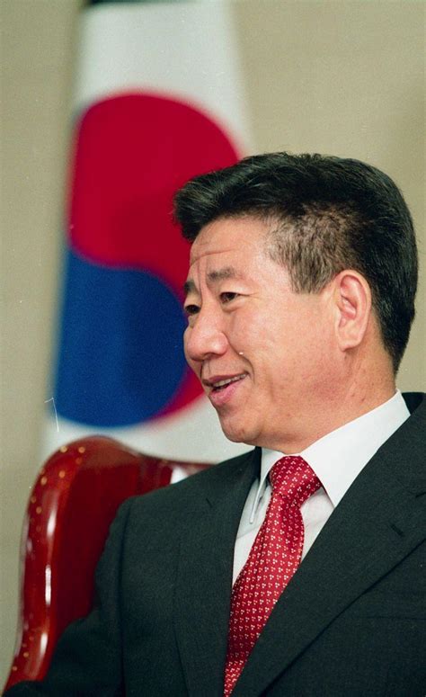 노무현사료관 인터뷰하는 노무현 민주당 대통령 후보