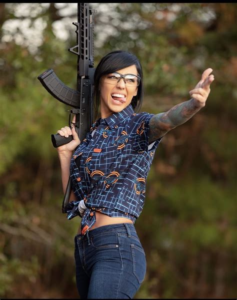 Alex Zedra Wallpaper
