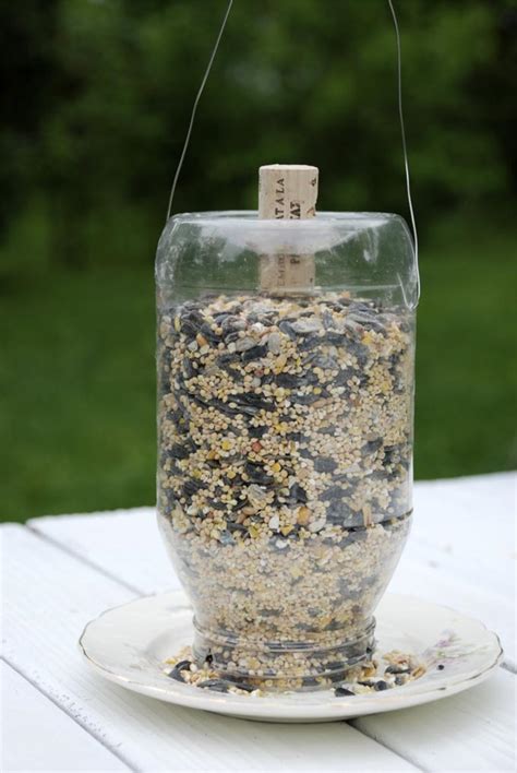 Q Made DIY Bird Feeder