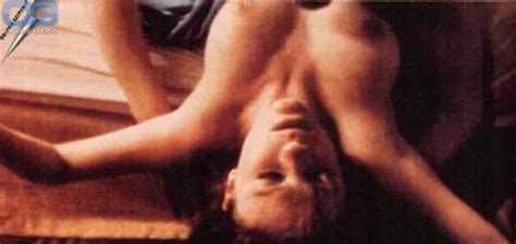 Jacqueline Bisset Topless