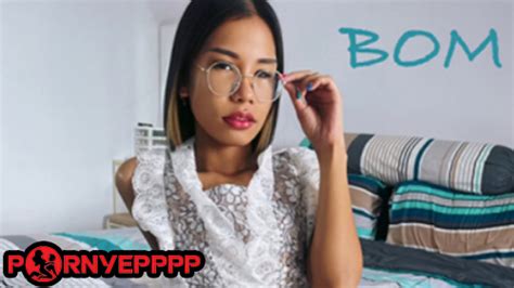 Foreignaffairsxxx หนังโป๊ไทย Bom น้องบอม สาวสวยน่าเย็ดมาเอาหีถี่แบบรัวๆจนร้องครางเงี่ยนเสียงหลง