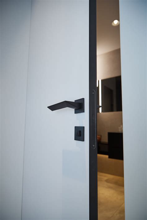 Скрытые двери и плинтуса в интерьере примеры в реальных объектах Ремонт и Дизайн квартир