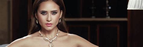 نيللي كريم في قعدة رجالة أنتم أكيد معقدين، ولازم تروحوا لدكتور نفساني