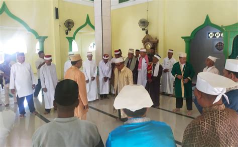 Perangkat Adat Kesultanan Jailolo Perkenalkan Zuriat Asli Sultan