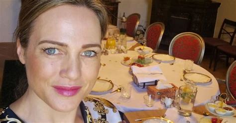 Foto Bývalá Moderátorka Adriana Poláková Tesne Pred 50 Kou Ukázala Postavu V Plavkách