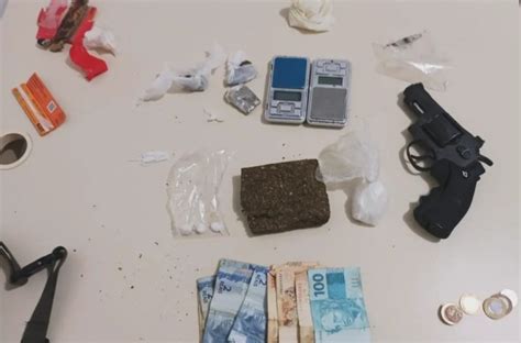 Polícia Militar Prende Traficante Em Flagrante Com Drogas Em São