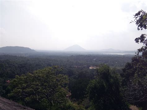 Dambulla Cave Temple “දඹුල්ල ලෙන් විහාරය” Travel In Sri Lanka
