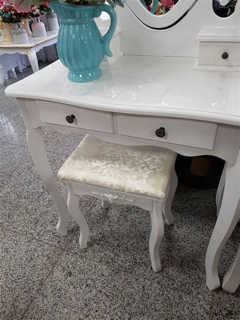 Дървена конзола с огледало и табуретка в бяло Друга мебел Мебели за дома и офиса Банкя