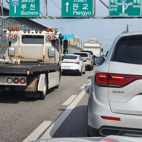 고속도로 인터체인지 주변이 막히는 원인 자동차 에펨코리아