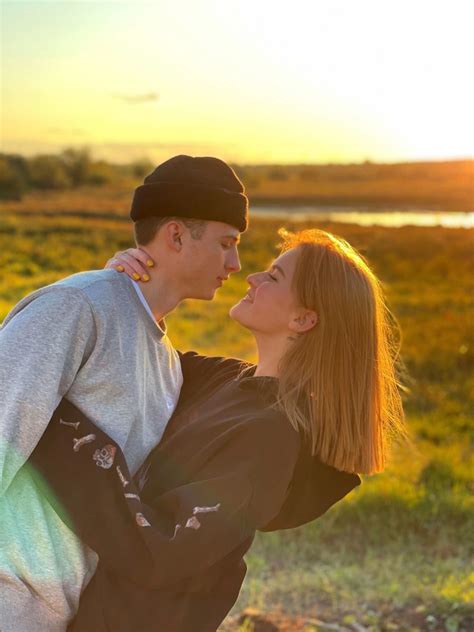 Пин от пользователя Sasha на доске Фото Подростковые пары Парные фотосессии Парни фото