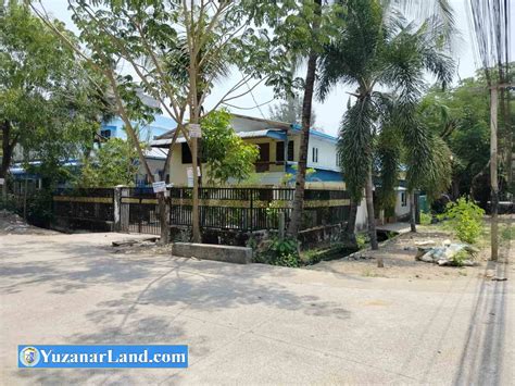 ဗထူး ၊ မင်းရဲကျော်စွာလမ်းမ ၂ဖက်လုံး တည့်ပေါက် ထောင့်ကွက် ဦးဝိစာရလမ်းမ ၊ ဗိုလ်မင်းရောင် လမ်းမက