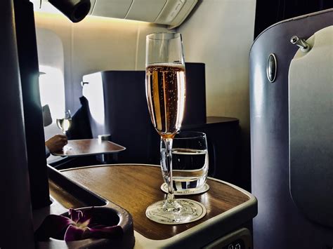 Thai Airways Business Class Boeing 777aperitif Insideflyer De