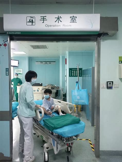 我是战胜害虫的小超人 爱佑慈善基金会