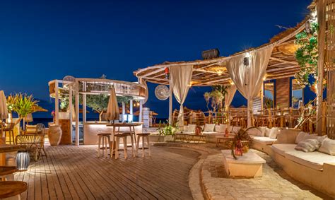Kikis Beach Archilight