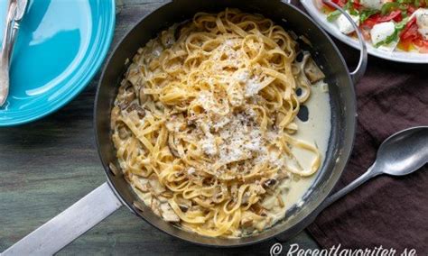 Pasta Med Svampsås