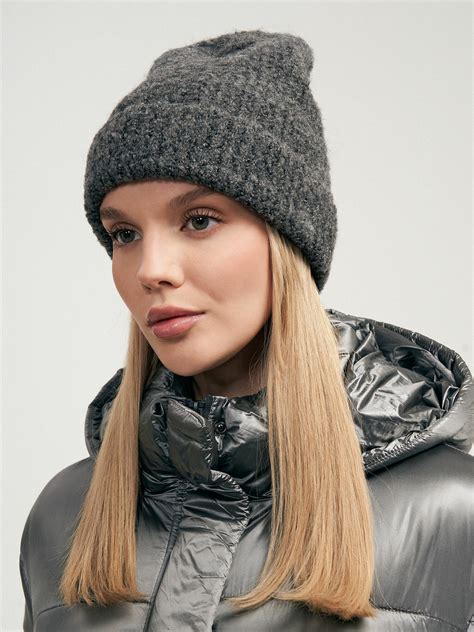 Шапки купить по низкой цене на Яндекс Маркете
