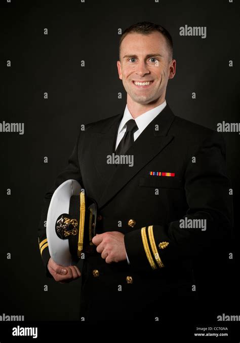 Us Navy Officer Uniforms