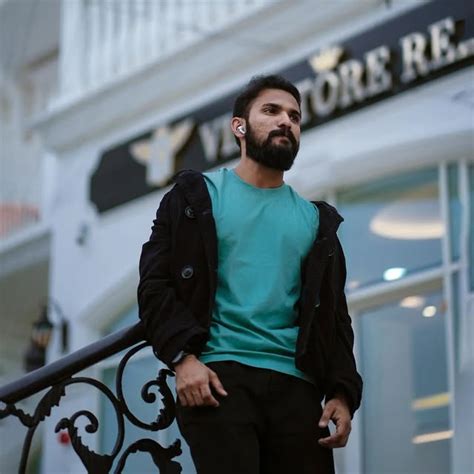 Midhun Mohan Midhun Mohan • Threads Say More