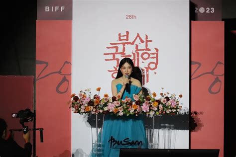 부산호텔프로포즈 부산트렁크프로포즈 중앙동꽃집 부산꽃집 부산꽃배달 남포동꽃집 기업주문건 Hj중공업 부회장님 생신에 임원분들이 준비하신 생신축하꽃바구니 아버지 환갑 칠순꽃