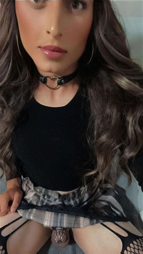 Caged Little Clitty☺️ Scrolller