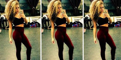 Strike A Pose 5 Ways Taking Selfies Makes You Happier Yourtango