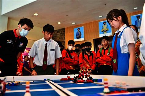 Cari Titik Persamaan Bukan Perbalahan Kumpul Saintis Ganding Bahu Dengan Guru Tarik Minat