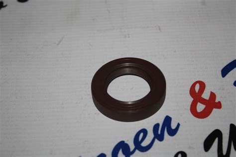SIDESHAFT OIL SEAL RH SMALL ASAP Spares