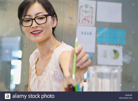 Black Pulled Back Hair Hi Res Stock Photography And Images Alamy