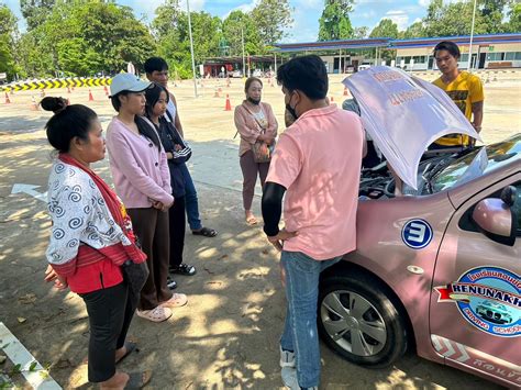 สอน สอบ เรียน อบรม โรงเรียนสอนขับรถเรณูนคร