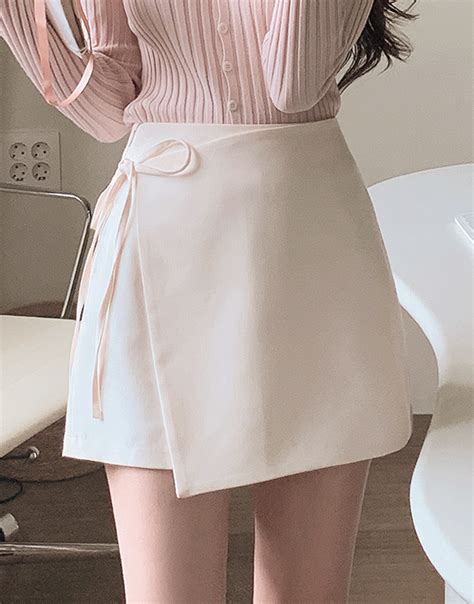 프롬데이원 아이베 랩 미니 스커트팬츠 치마바지 A라인 스트랩 리본 데일리룩 데이트룩 출근룩