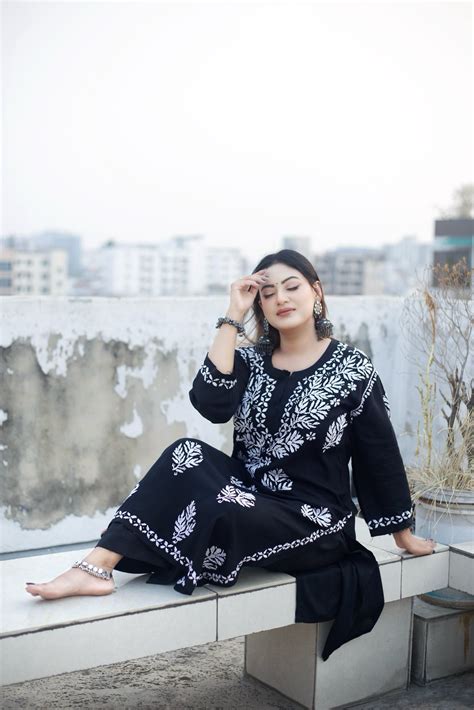 Mou Khan Mou Khan Added A New Photo