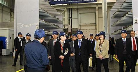 희 의장 러시아 현대차 공장 방문근로자 노고 격려