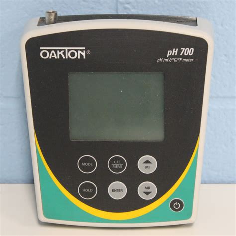Oakton Ph 700 Benchtop Meter