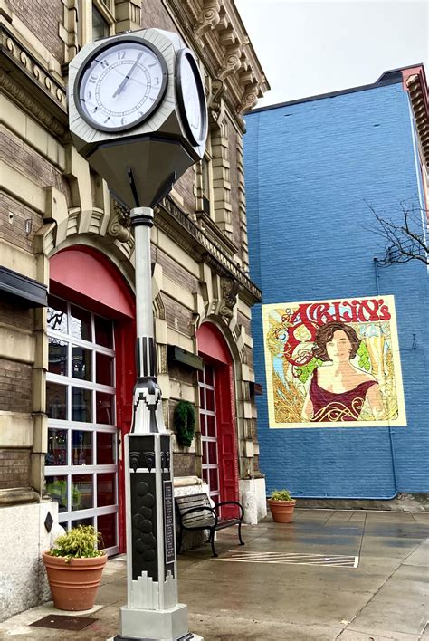 Really Cool Art Deco Clock Installed In Clifton Today R Cincinnati