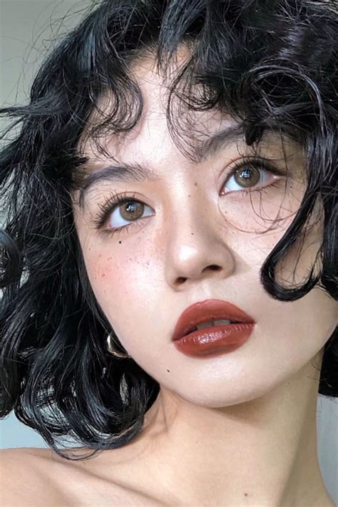 What Is Doe Eyes And How To Get The Look Makeup Trend Dissection In