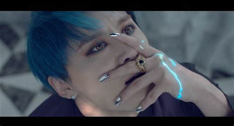 JYJ S Junsu Drops Artistic Flower MV