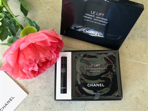 Ещё одни патчи для глаз: Le Lift Flash Eye Revitalizer от Chanel ...