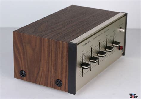 Realistic Radio Shack 5 Band Stereo Frequency Equalizer 31 1986 Photo