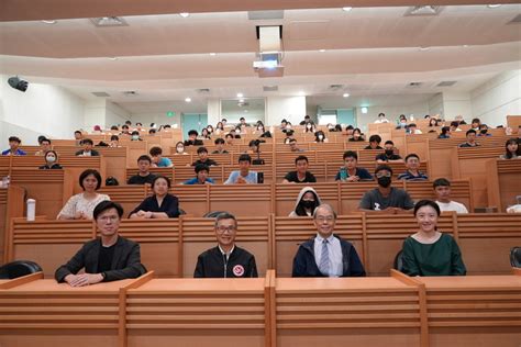 112 2 北市大講座紀實吳再益 國家2050淨零挑戰 能源轉型之關鍵課題