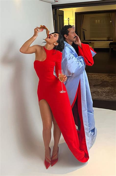 Kylie Jenner Accused Of Faking It In New Pic After Met Gala As