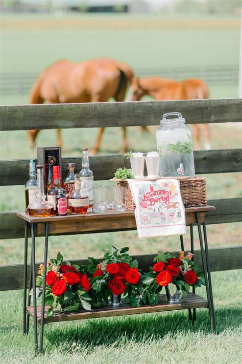 26 Derby Party Ideas Kentucky Derby Themed Party Derby Party Food