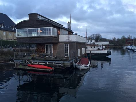무료 이미지 바다 물 독 강 운하 반사 차량 보트 하우스 항구 수로 채널 3264x2448 153449 무료 이미지 Pxhere