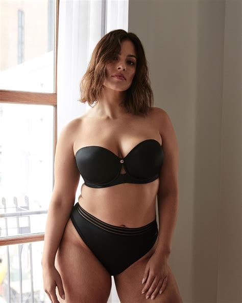 Ashley Graham Nude Preggo Video And Sexy Pics The Fappening