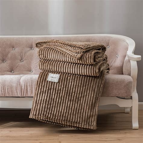 Couvre Lit Cocooning Le Couvre Lit Le Couvre Lit