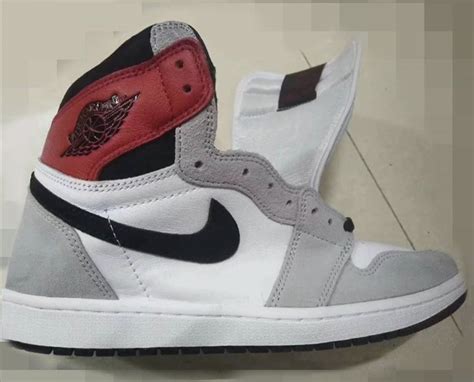 黑红 小 DiorAJ1 新配色实物首度曝光7 月发售 球鞋资讯 FLIGHTCLUB中文站 SNEAKER球鞋资讯第一站